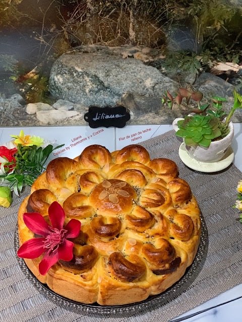 Flor de pan de leche relleno – Delicias by Thermomix y + Cocina